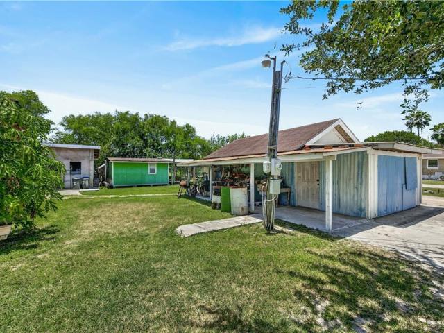 6602 De La Rosa Circle