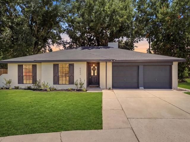 6602 Indian Falls Dr, Houston, TX 77489