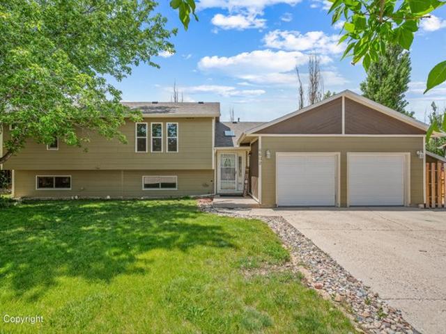 6602 Katrina Ave, Gillette, WY 82718