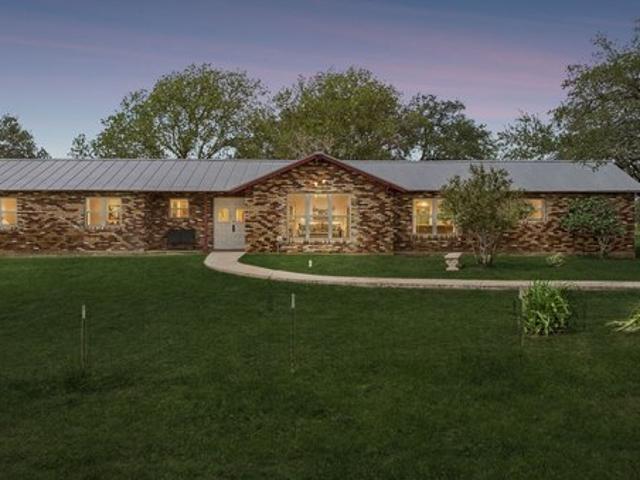 6603 FM 2579, Floresville, TX 78114