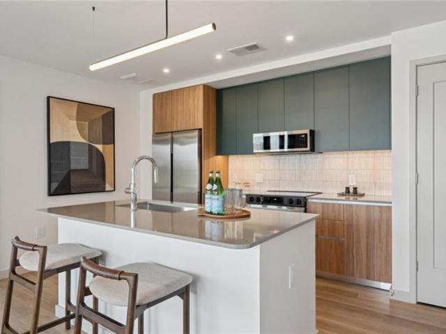 660 11th Street NW 1207