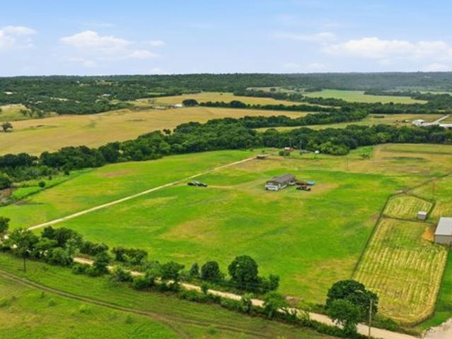 660 County Road 127, Stephenville, TX 76401