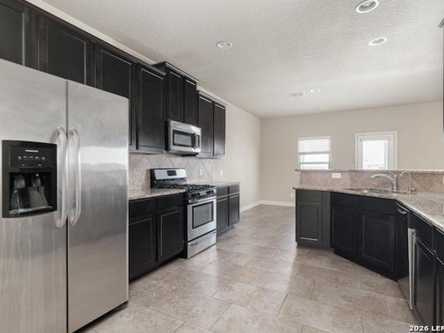 660 Community Dr