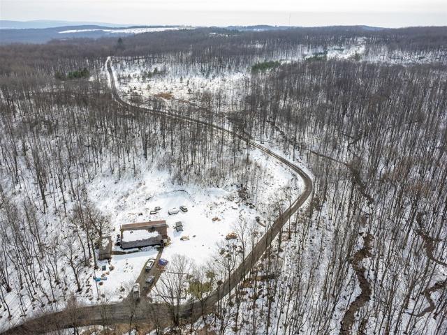 660 Clinton Rd