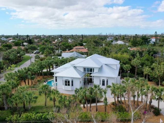 660 Anchor Dr, Sanibel, FL 33957