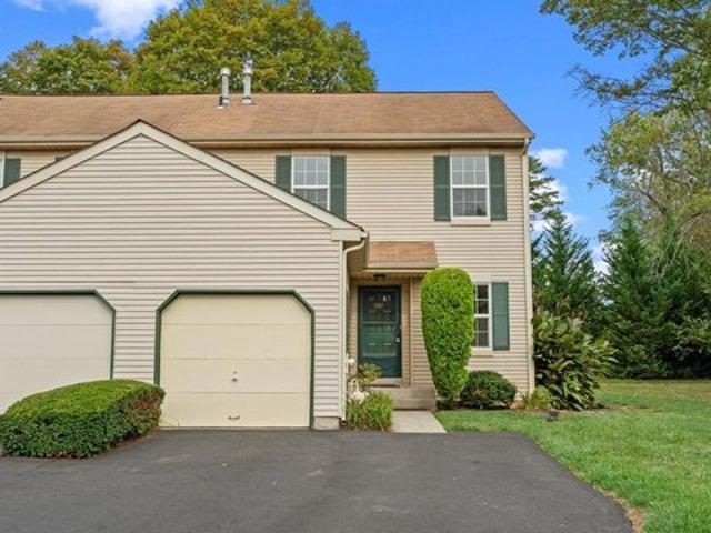 660 Bayberry Ln, Yardley, PA 19067