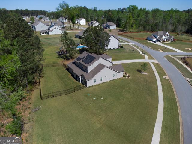660 Genesee Point