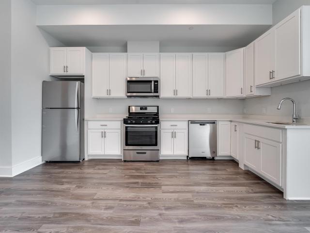 660 Grand St # 311
