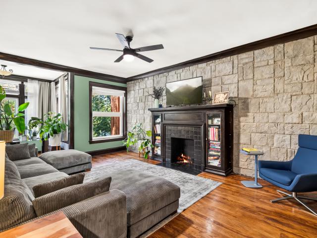 660 E 51st Street # 2W