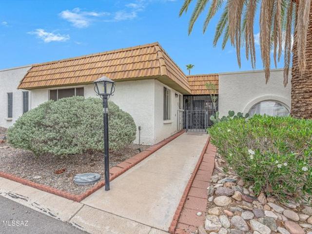 660 E River Rd Apt J, Tucson, AZ 85704