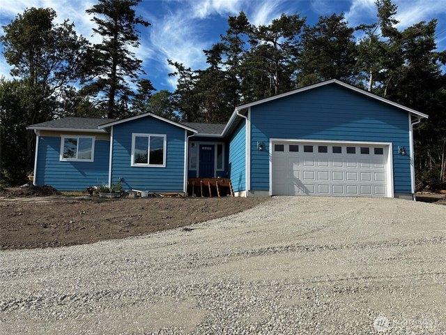 660 El Pozo St, Coupeville, WA 98239