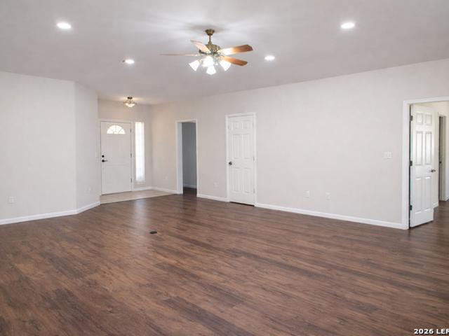 660 Oak Valley Dr