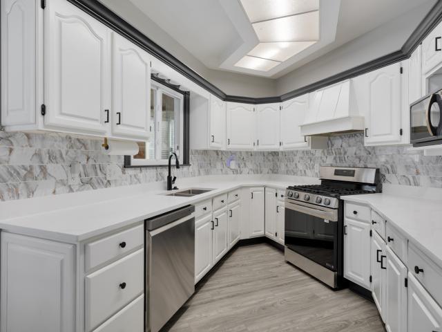 660 Louise Drive