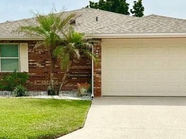 660 Lake Carolyn Cir, Lakeland, FL 33813