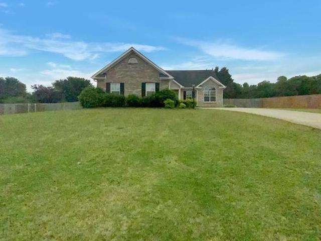 660 Morningside Dr N, Stockbridge, GA 30281