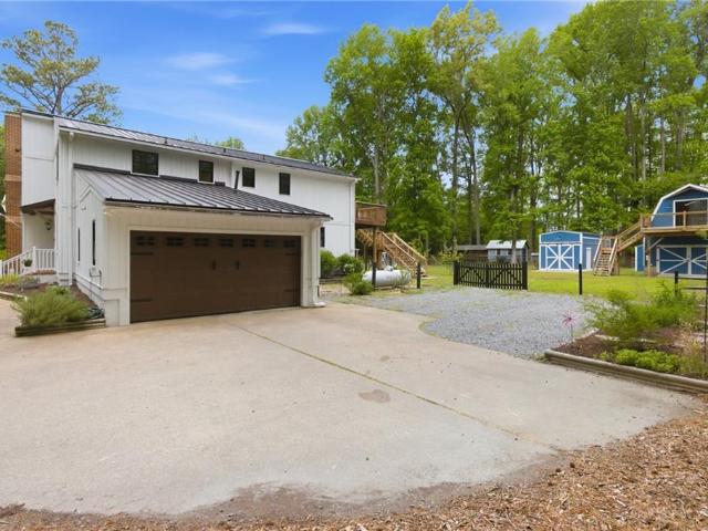 660 Margaret DR