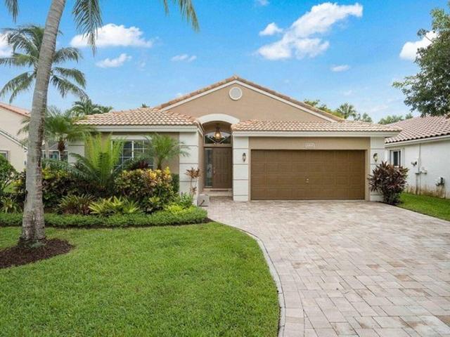 660 NW 45th Ave, Deerfield Beach, FL 33442