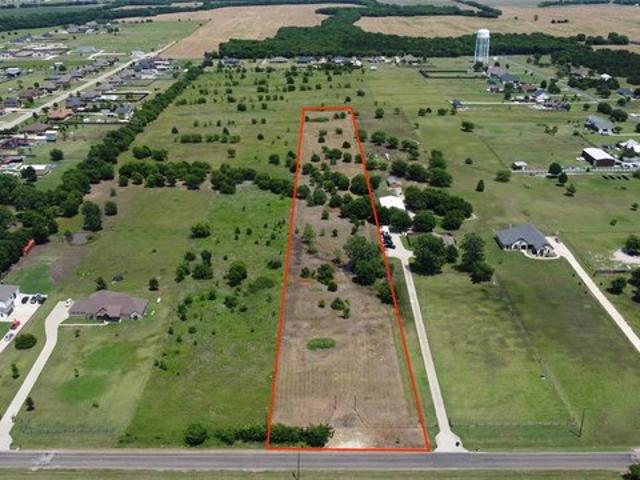 660 S Westmoreland Rd, Waxahachie, TX 75167