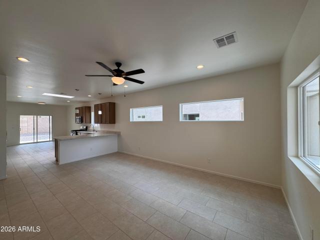 660 S Sky Ranch Road