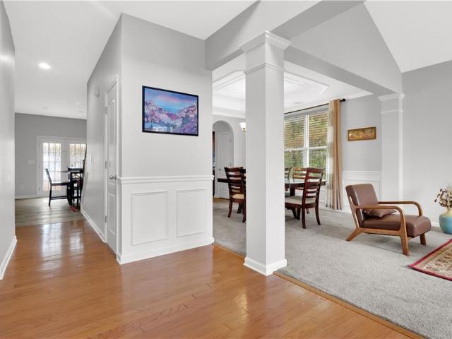 660 Simonton Crest Drive