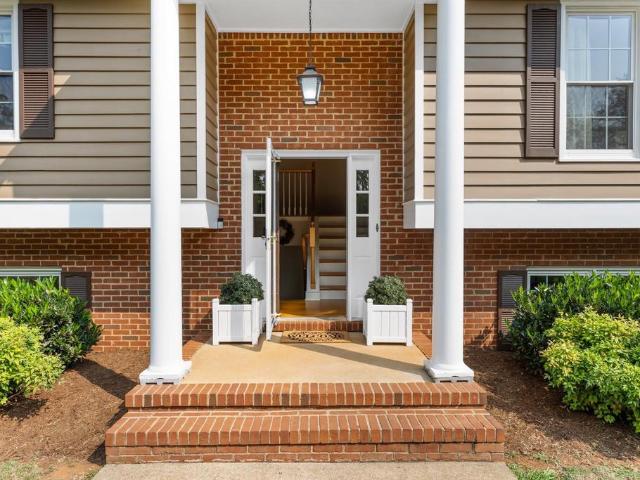 660 Spring Lake Dr