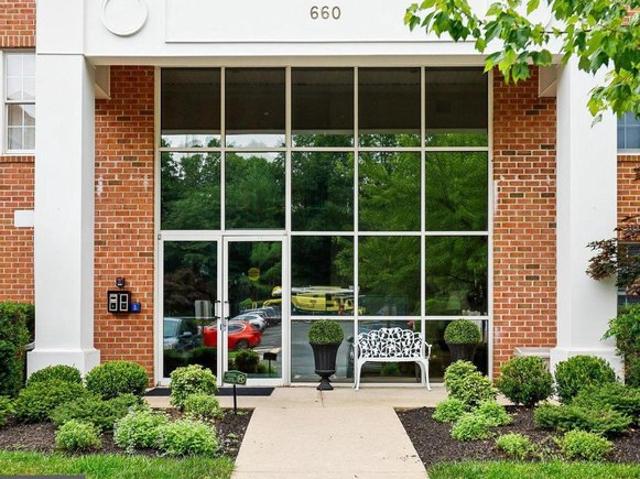 660 Straffan Dr Unit 101, Lutherville Timonium, MD 21093