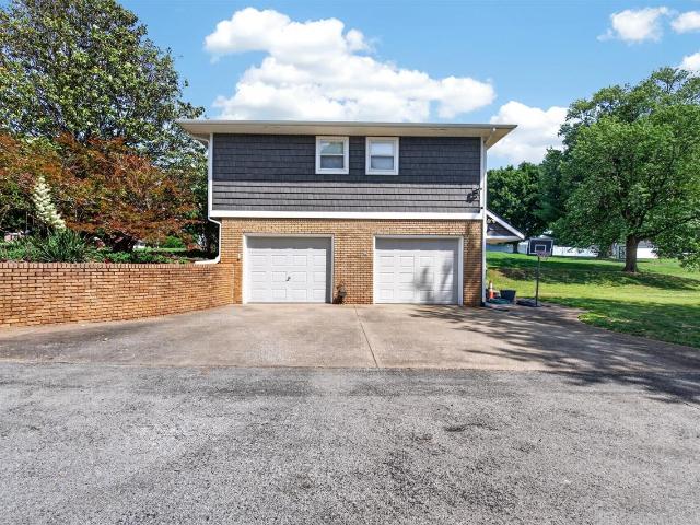 660 Peachtree Lane