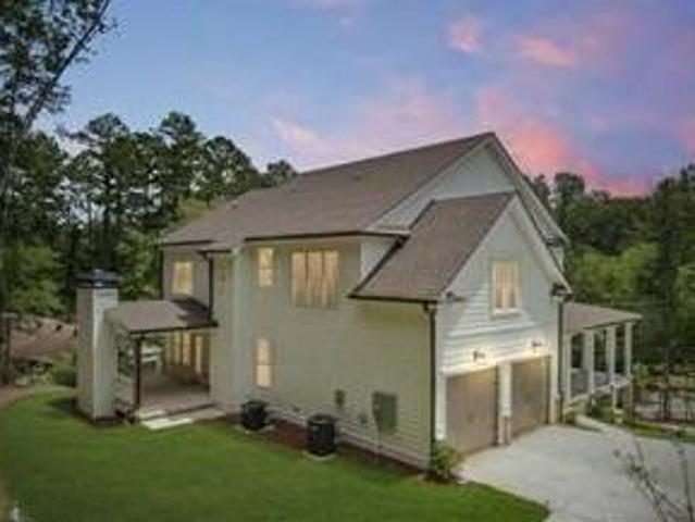 660 Riverside Rd, Roswell, GA 30076