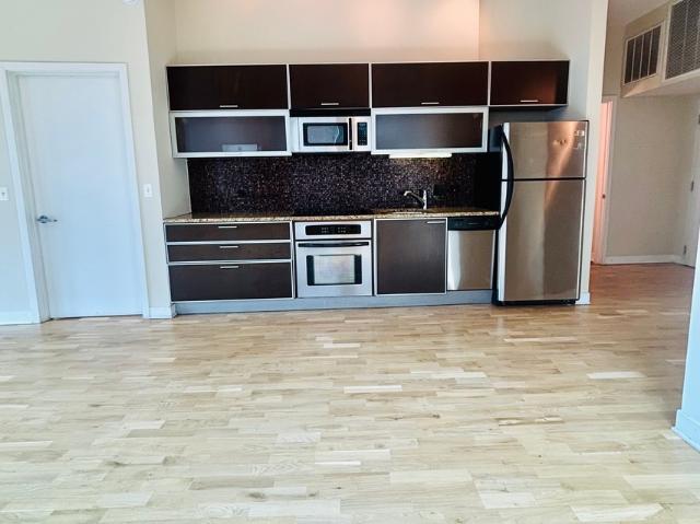 660 W WAYMAN Street # 204