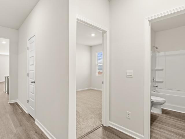 660 Whitman Lane
