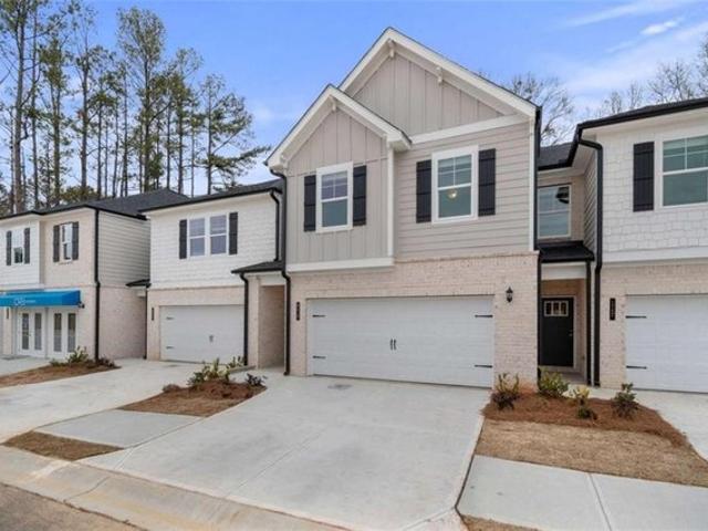 660 Treasure Dr, Stockbridge, GA 30281