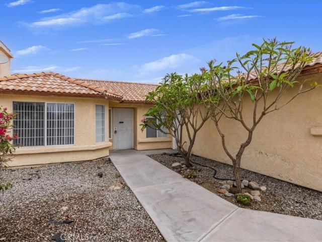 66144 Avenida Cadena
