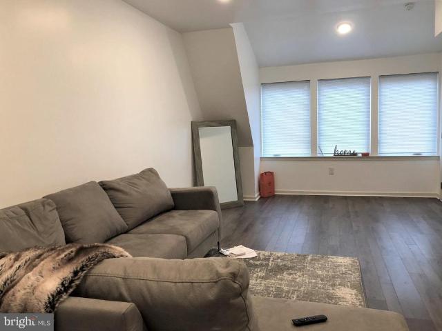 6615 Ridge Avenue # 403