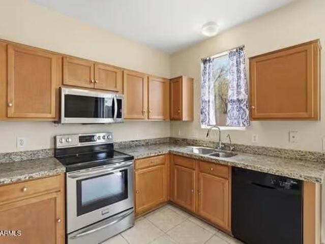 6615 W Melvin St, Phoenix, AZ 85043