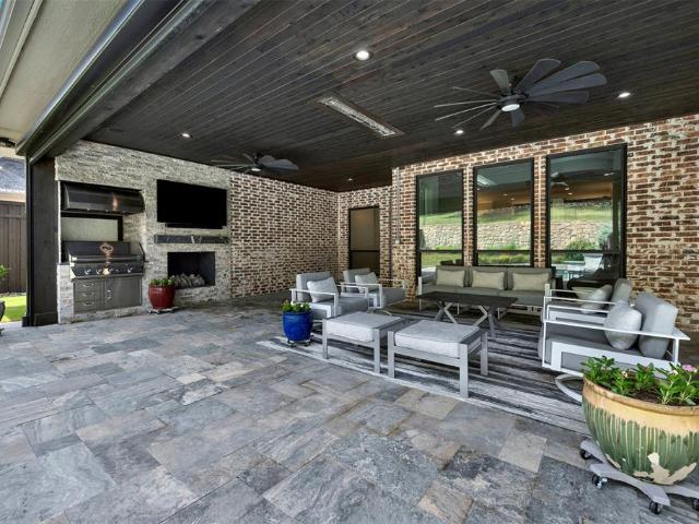 6616 Crown Forest Drive