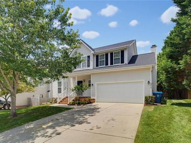 6616 Ivy Stone Dr, Jamestown, NC 27282