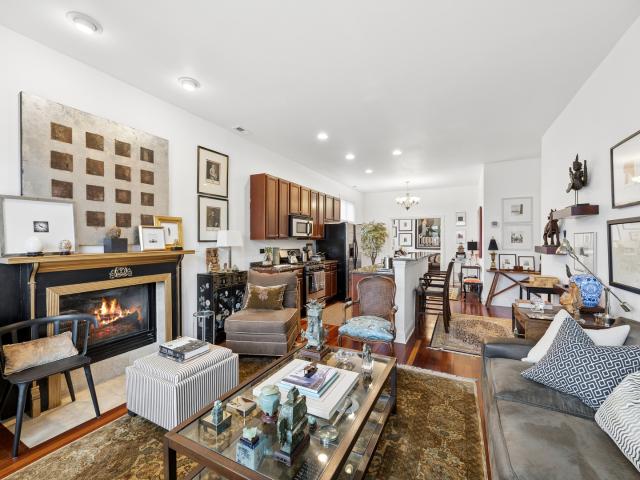 6616 S Kimbark Avenue # 4S