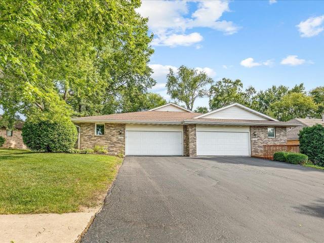 6616 Sandalwood Close