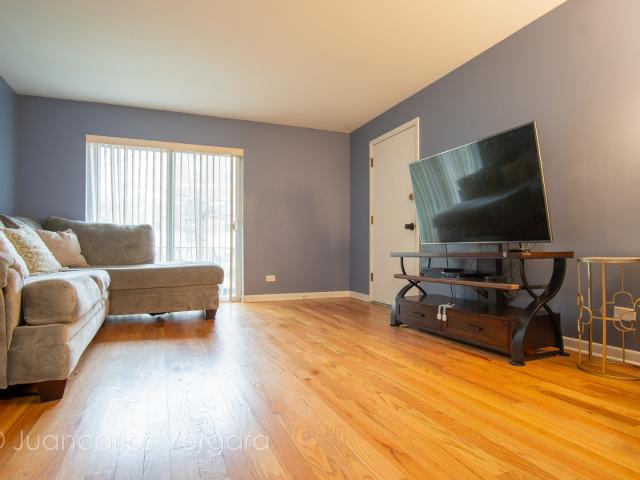6616 W 64th Pl, Unit 1E, Chicago, IL 60638 | Compass