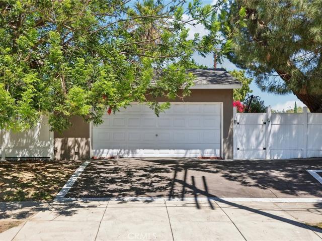 6616 Yolanda Avenue