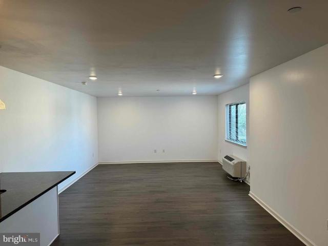 6618 Ridge Avenue # 506