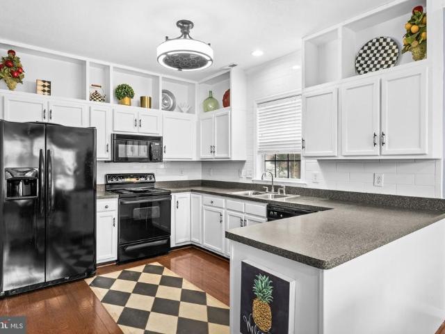 6618 twin cedars ct