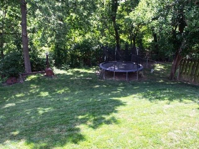 6619 NW Sioux Dr, Kansas City, MO 64152