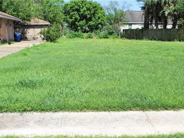 6619 Foch Rd Lot 11, New Orleans, LA 70126