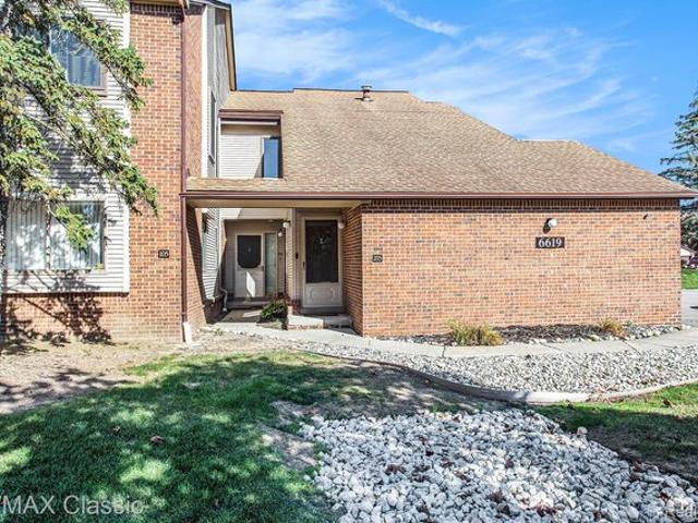 6619 Ridgefield Cir Apt 205, West Bloomfield Township, MI 48322