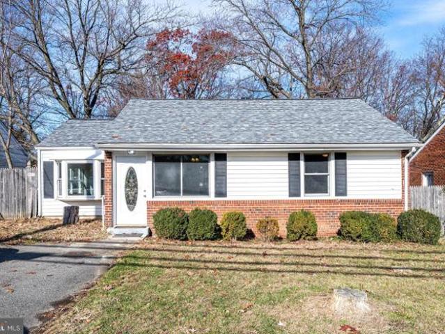 6619 St Barnabas Rd, Oxon Hill, MD 20745