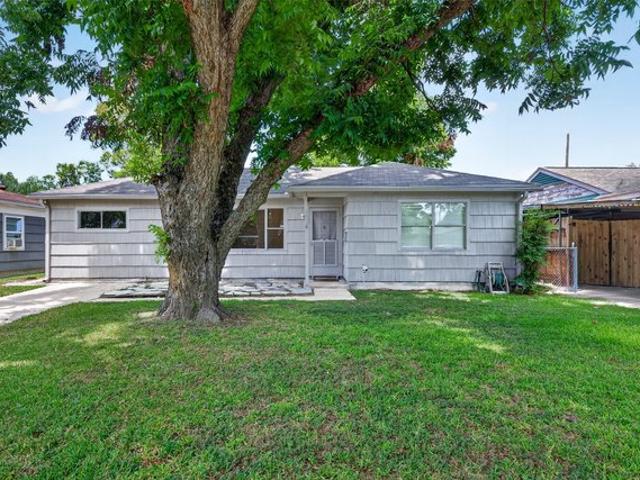 6610 Barney Rd, Houston, TX 77092