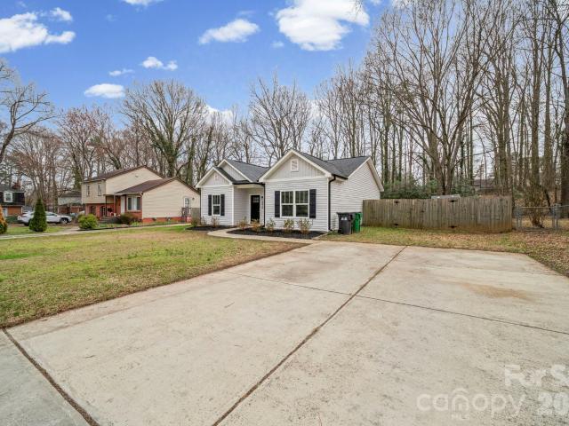 6610 Bluestone Court