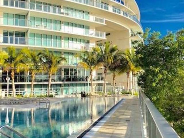 6610 Indian Creek #202 Miami, FL 33141