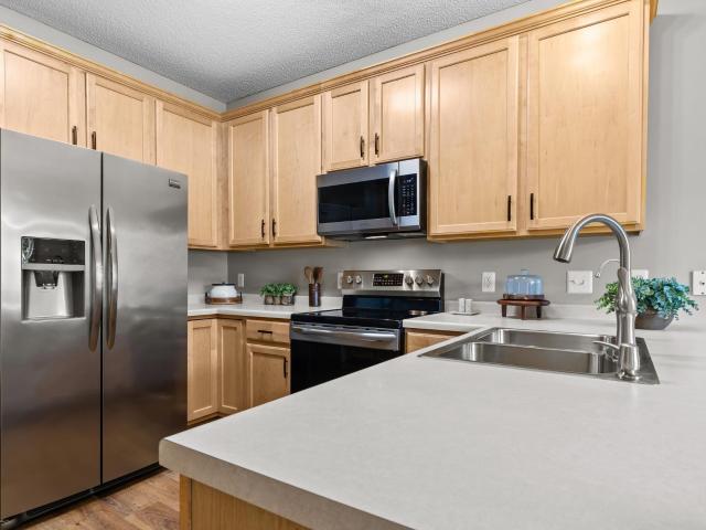 6610 Peony Lane N # 6610B
